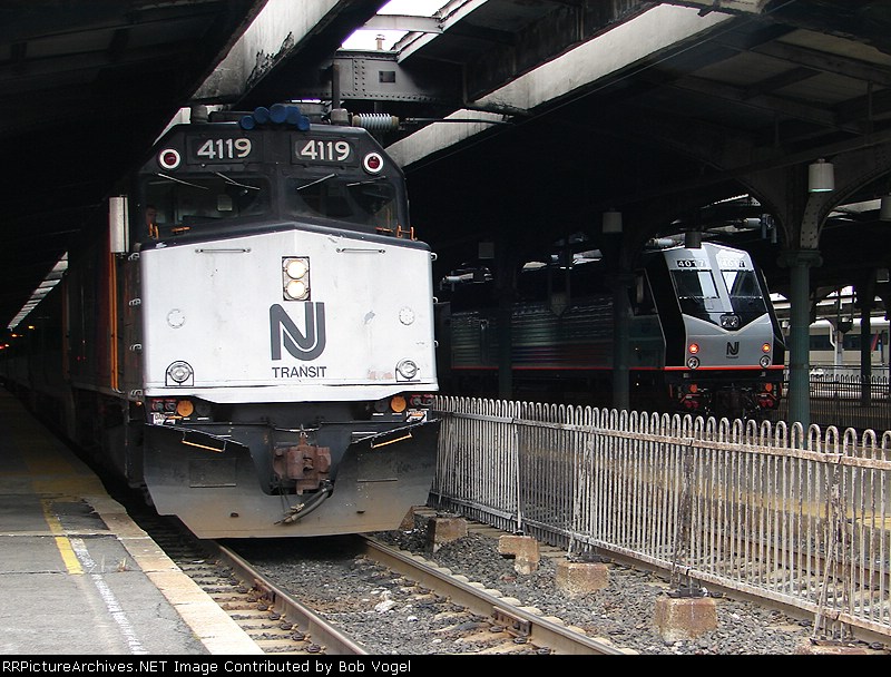 NJT 4119 and 4017